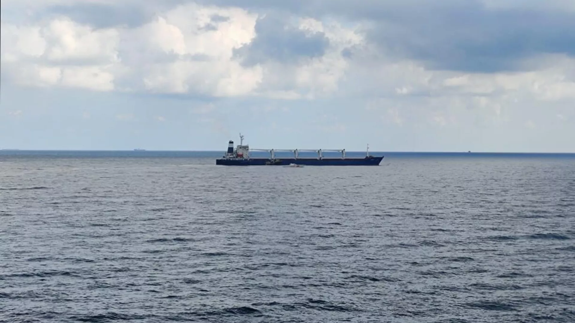 MARINE ACCIDENT : RED SEA CRISIS – Houthi Missile Strike Sets Bulk ...