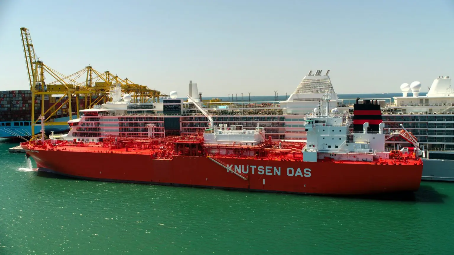 WORLD MARITIME : EDISON – First LNG Ship-To-Ship Bunkering In The ...