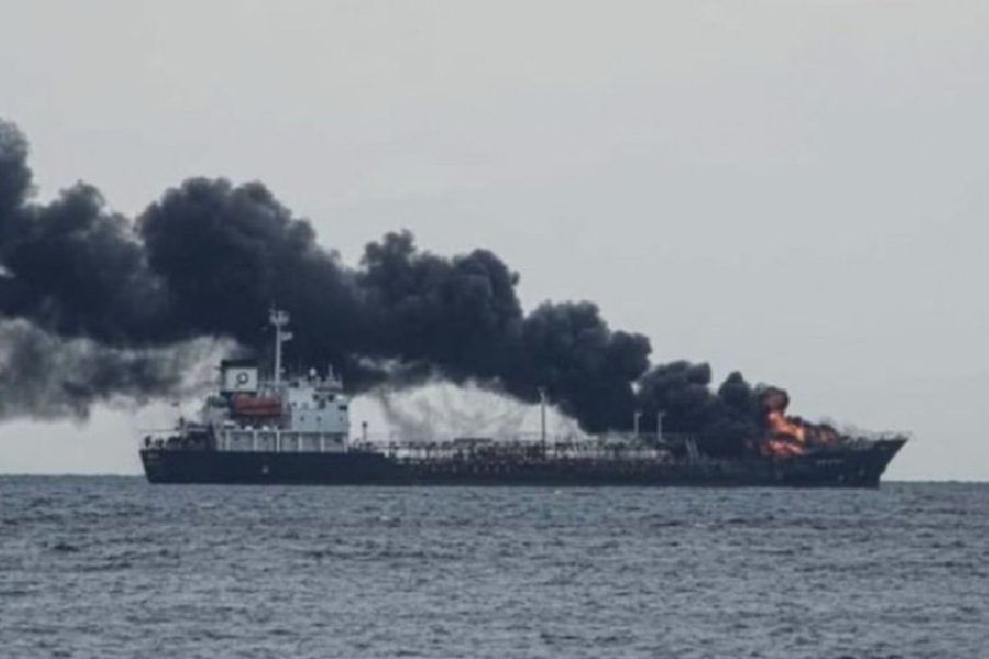 MARINE ACCIDENT : Tanker Ship Catches Fire Off Indonesia’s Bali Island ...